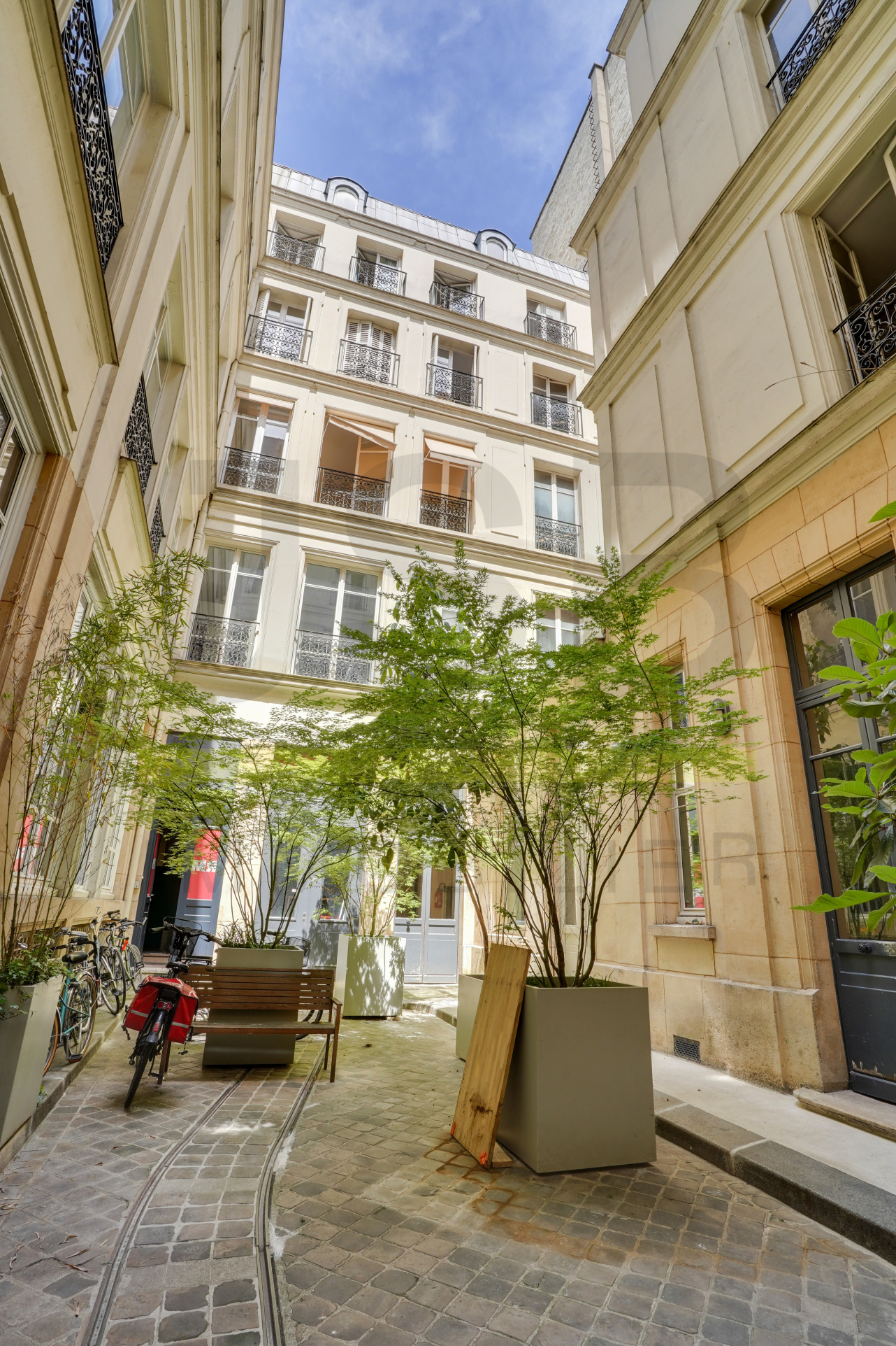 vente 75002 - JEUNEURS - APPARTEMENT FAMILIAL - DERNIER ETAGE vente 75002 - JEUNEURS - APPARTEMENT FAMILIAL - DERNIER ETAGE